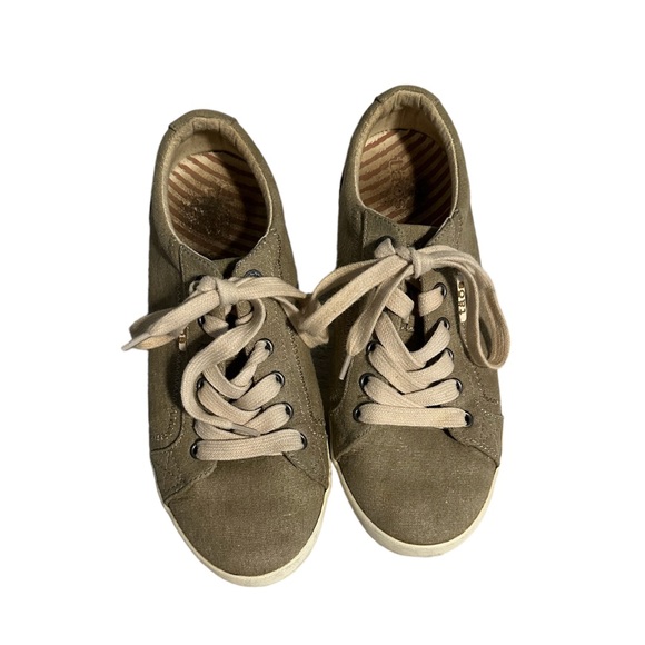 Taos Footwear | Shoes | Taos Canvas Lace Sneakers Size Us 75 W | Poshmark